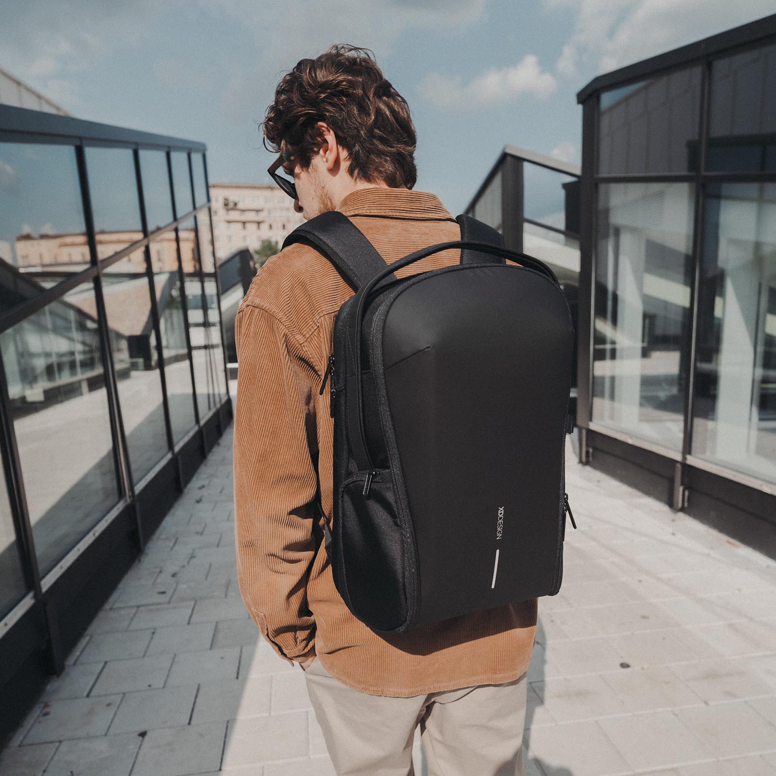 Купить Рюкзак XD Design Bizz Backpack недорого в интернет-магазине XD ...