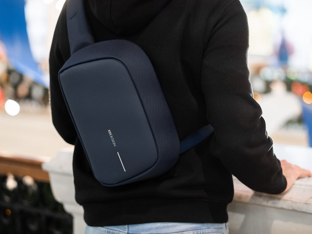 Купить Рюкзак для планшета до 9,7 дюймов XD Design Bobby Sling недорого ...